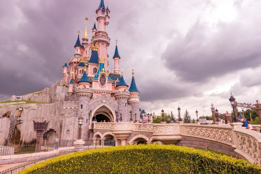ΠΑΣΧΑ & ΠΡΩΤΟΜΑΓΙΑ ΣΕ ΠΑΡΙΣΙ & DISNEYLAND - 5-7 ΗΜΕΡΕΣ